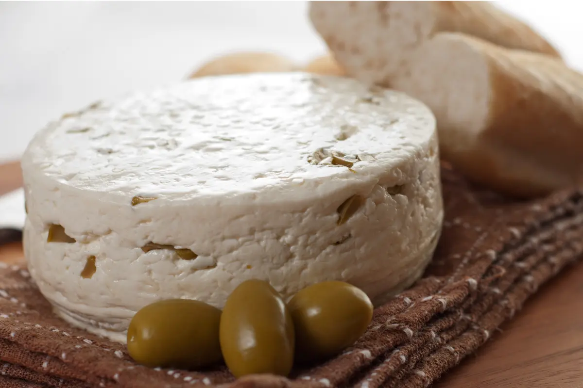 What is The Best Way To Eat Boursin Cheese? The Full Guide - Homecook Maria